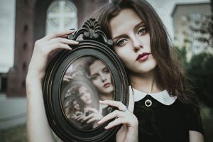 Mirrors - The basics of mirror magic - Temple of Chrysalis